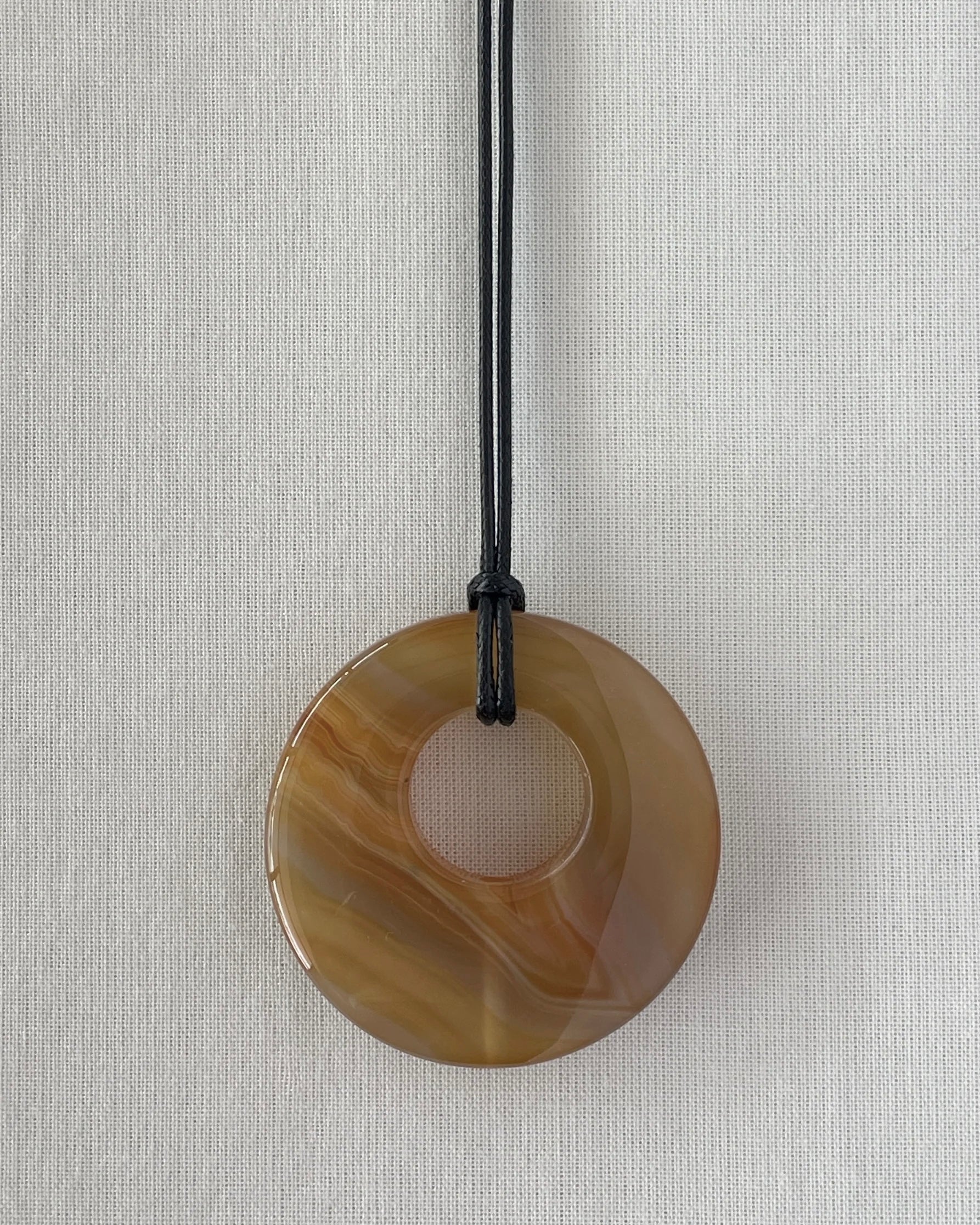 AMBER AGATE HOOP NECKLACE 05 – Nuri Studios